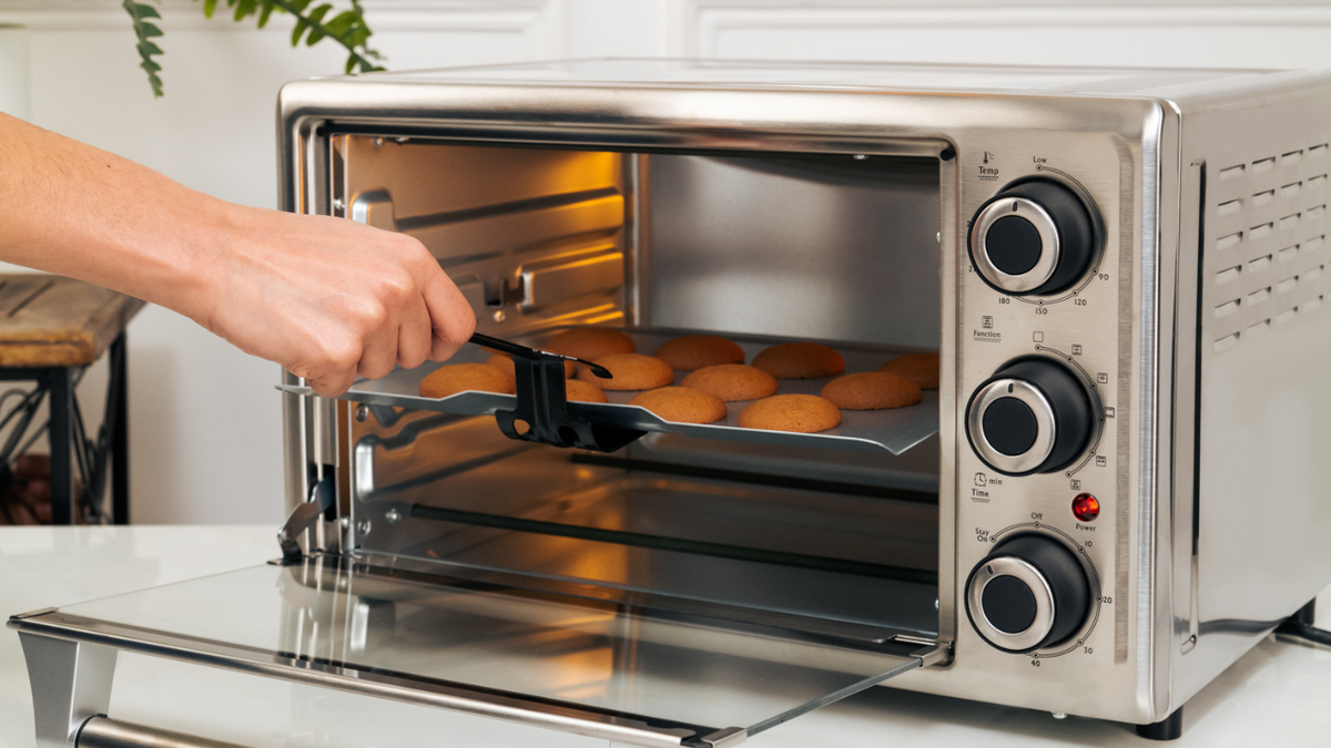 Baking Butter Cookies with Joy using the Osmon OTG